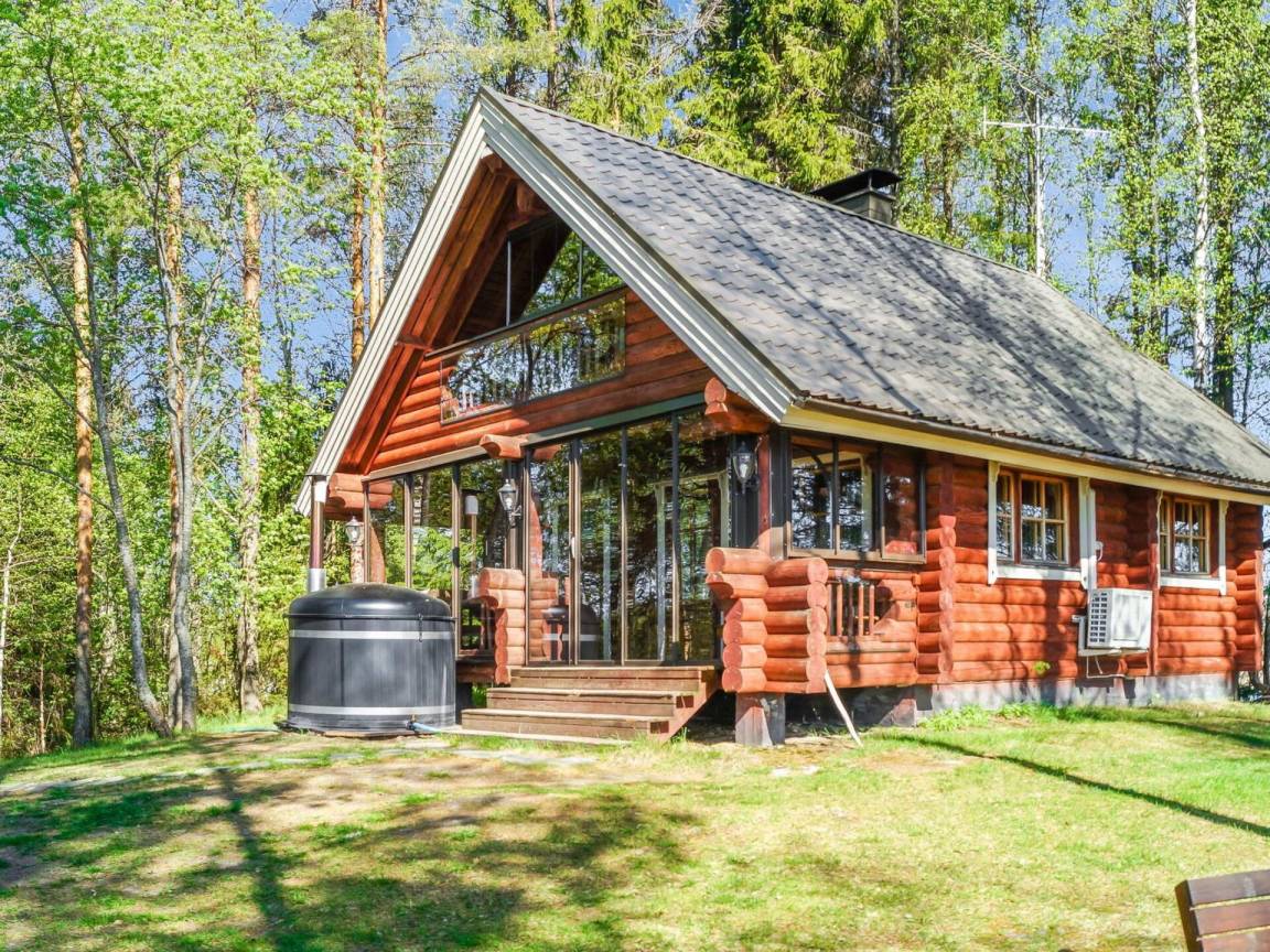 58 M² Talo ∙ 1 Makuuhuone ∙ 6 Vierasta - Liperi