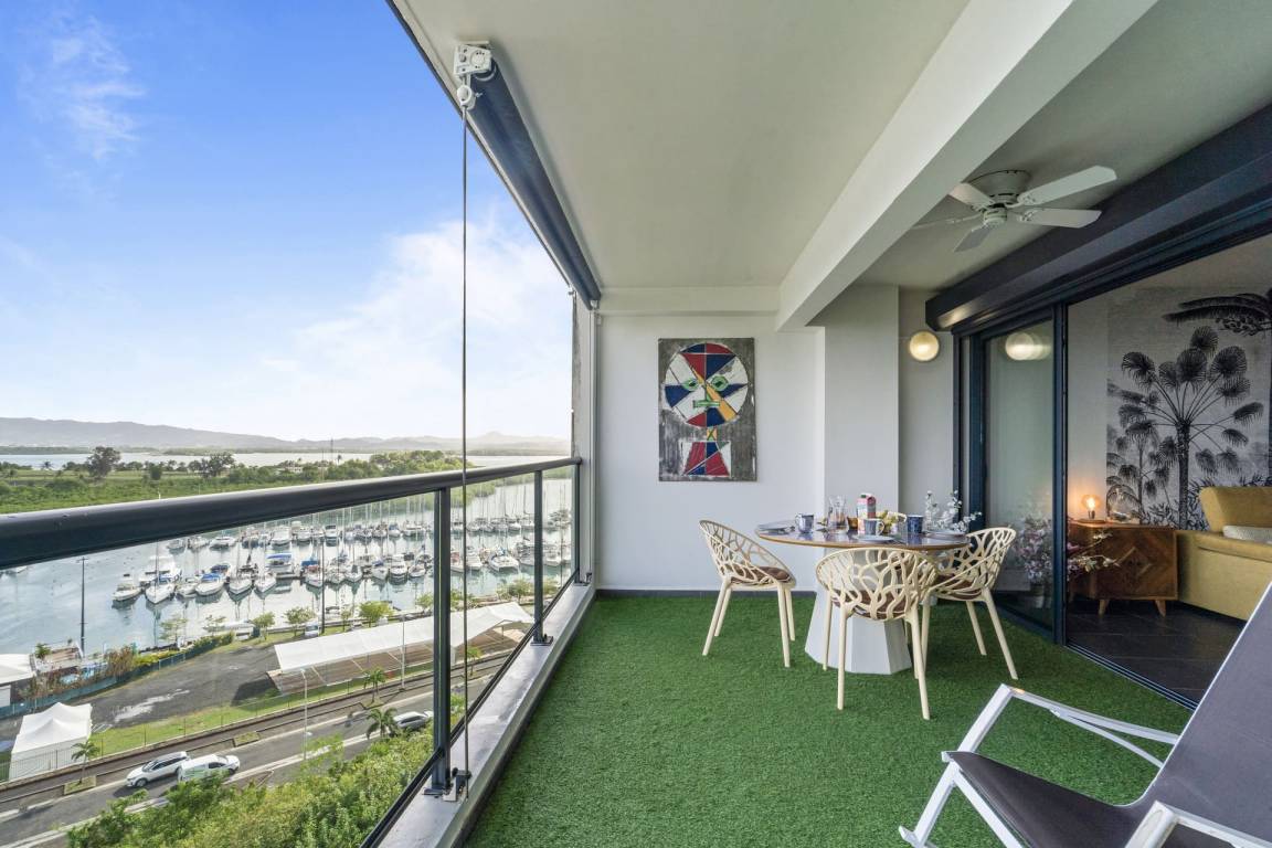 76 M² Appartement ∙ 2 Chambres ∙ 4 Personnes - Fort-de-France