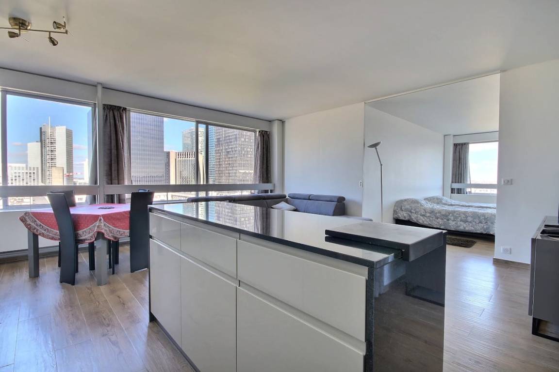 75 M² Apartment ∙ 1 Bedroom ∙ 4 Guests - Puteaux