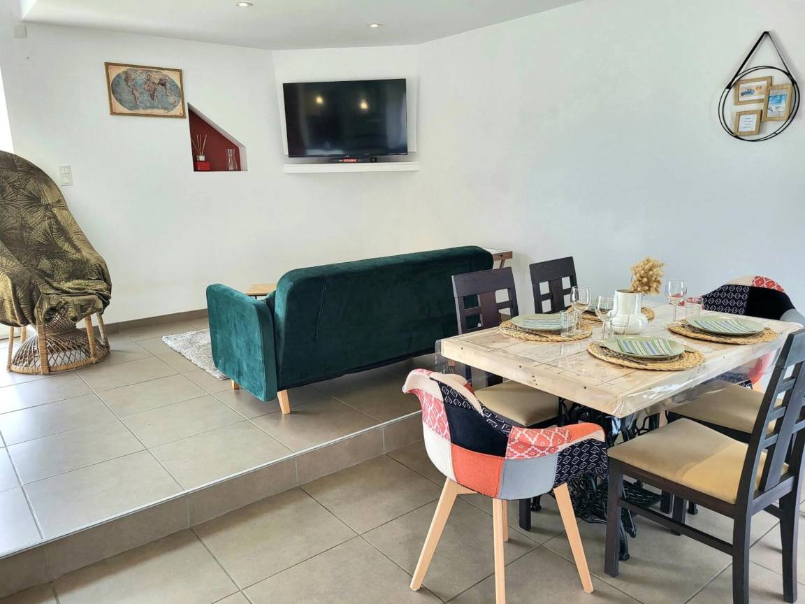 75 M² Casa ∙ 1 Habitación ∙ 4 Huéspedes - Lessay