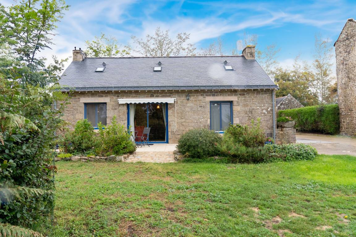 96 M² Maison De Vacances ∙ 3 Chambres ∙ 4 Personnes - Étel