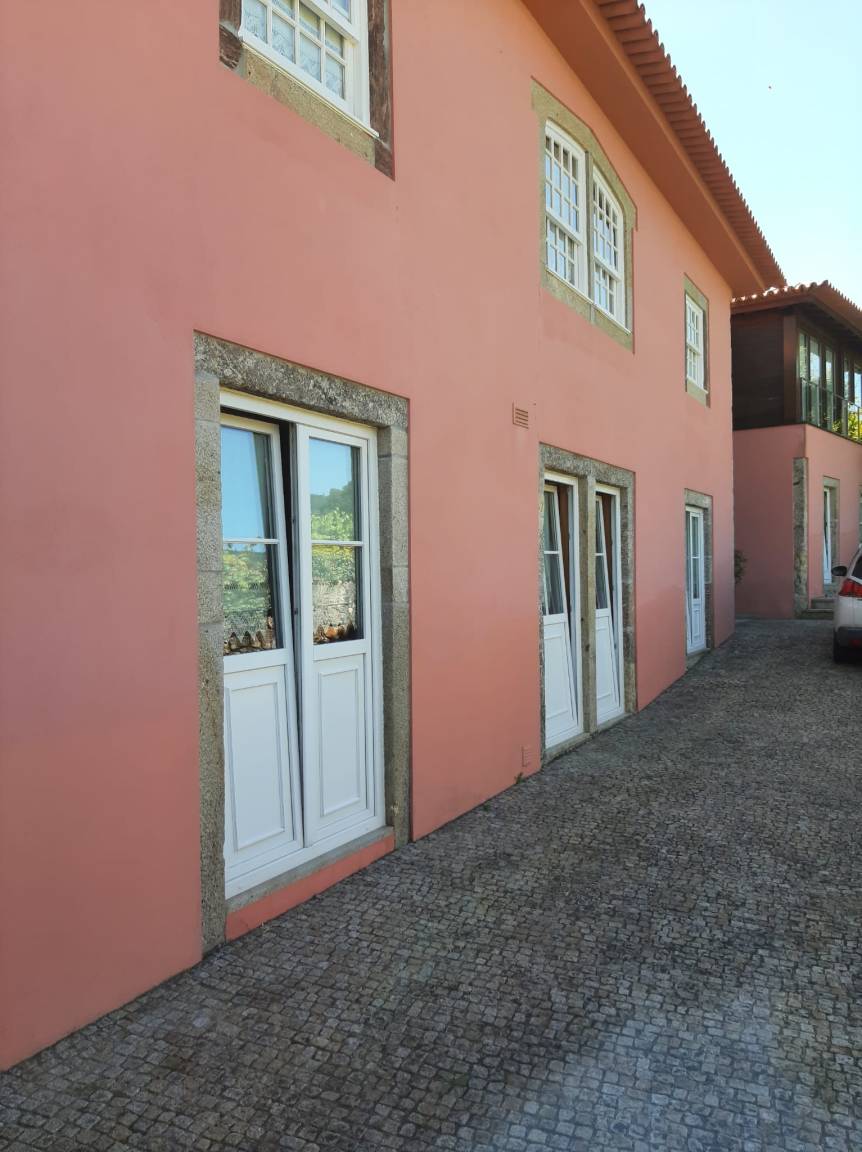 Villa ∙ 5 Bedrooms ∙ 10 Guests - Ponte de Lima