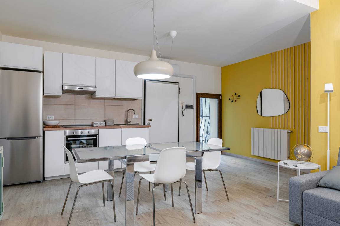 60 M² Apartamento ∙ 1 Habitación ∙ 4 Huéspedes - Brescia