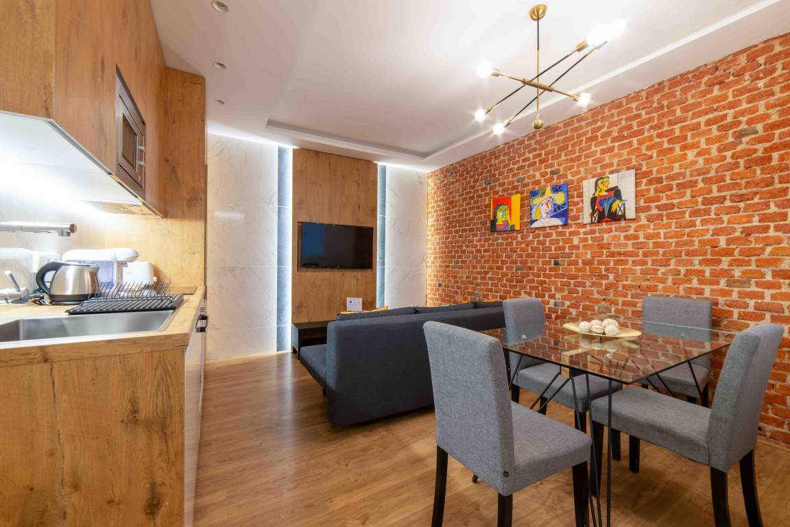 36 M² Apartamento ∙ 2 Habitaciones ∙ 4 Huéspedes - Alcorcón
