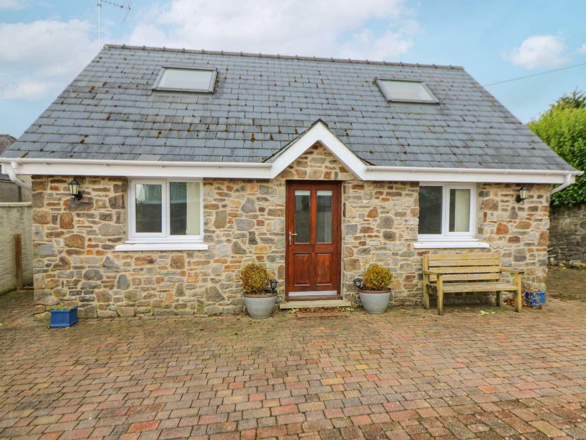 Cottage ∙ 2 Bedrooms ∙ 4 Guests - Fishguard