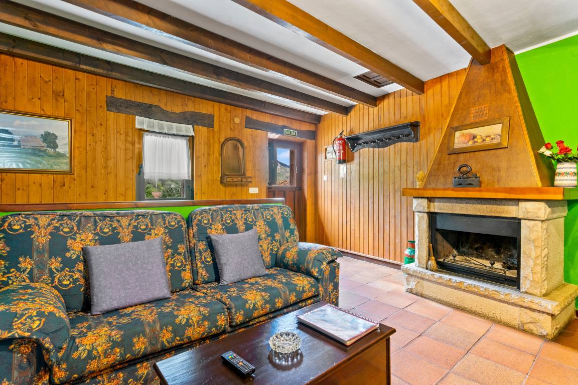 95 M² Huis ∙ 2 Slaapkamers ∙ 5 Gasten - Somiedo