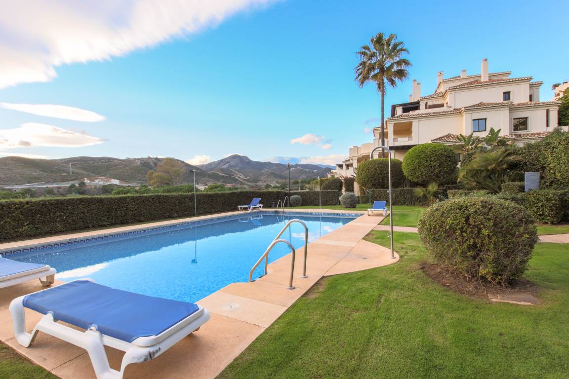128 M² Apartment ∙ 2 Bedrooms ∙ 4 Guests - Benahavís