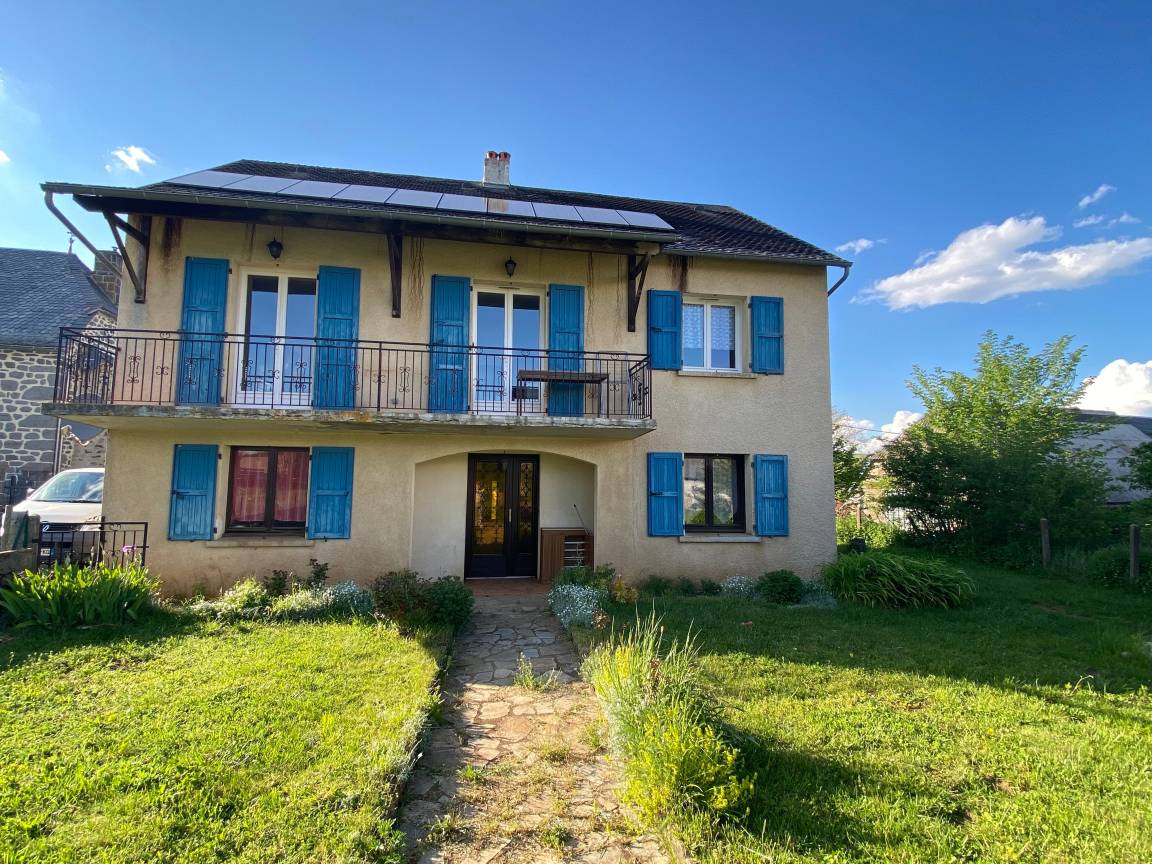 90 M² Casa ∙ 3 Habitaciones ∙ 8 Huéspedes - Cantal