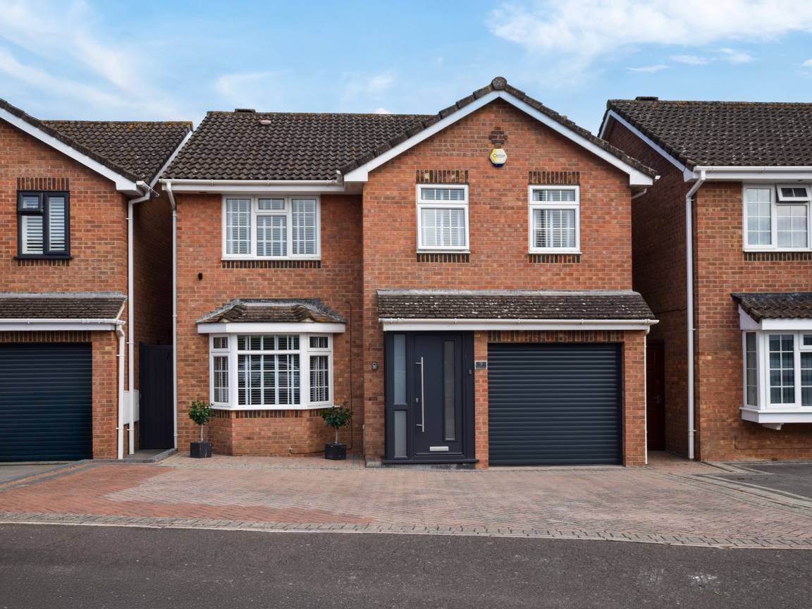 Cottage ∙ 4 Bedrooms ∙ 8 Guests - Ringwood