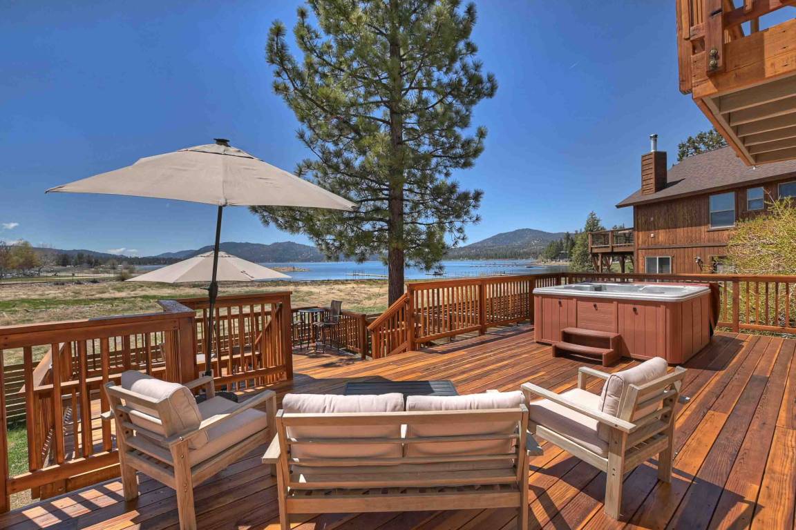 256 M² House ∙ 4 Bedrooms ∙ 14 Guests - Big Bear, CA