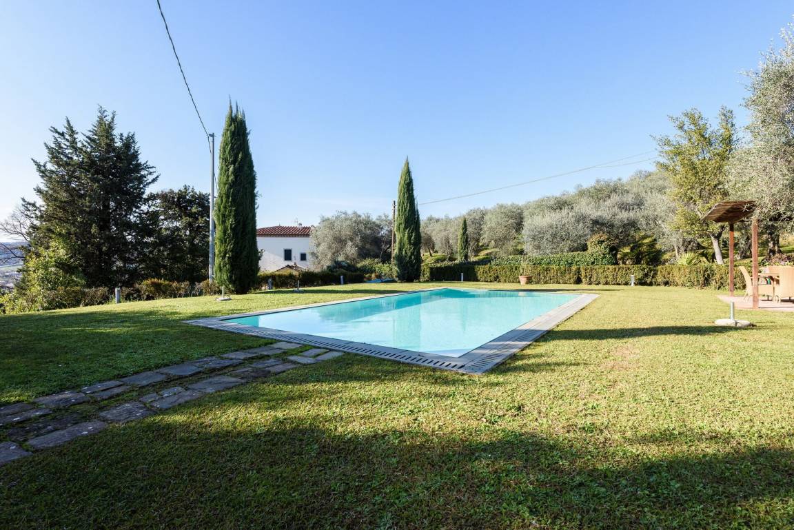1600 M² Villa ∙ 7 Bedrooms ∙ 14 Guests - Lucca