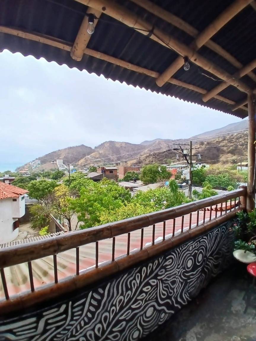 420 M² House ∙ 8 Bedrooms ∙ 30 Guests - Taganga