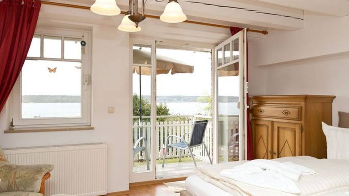 125 M² Apartment ∙ 3 Bedrooms ∙ 6 Guests - Waren