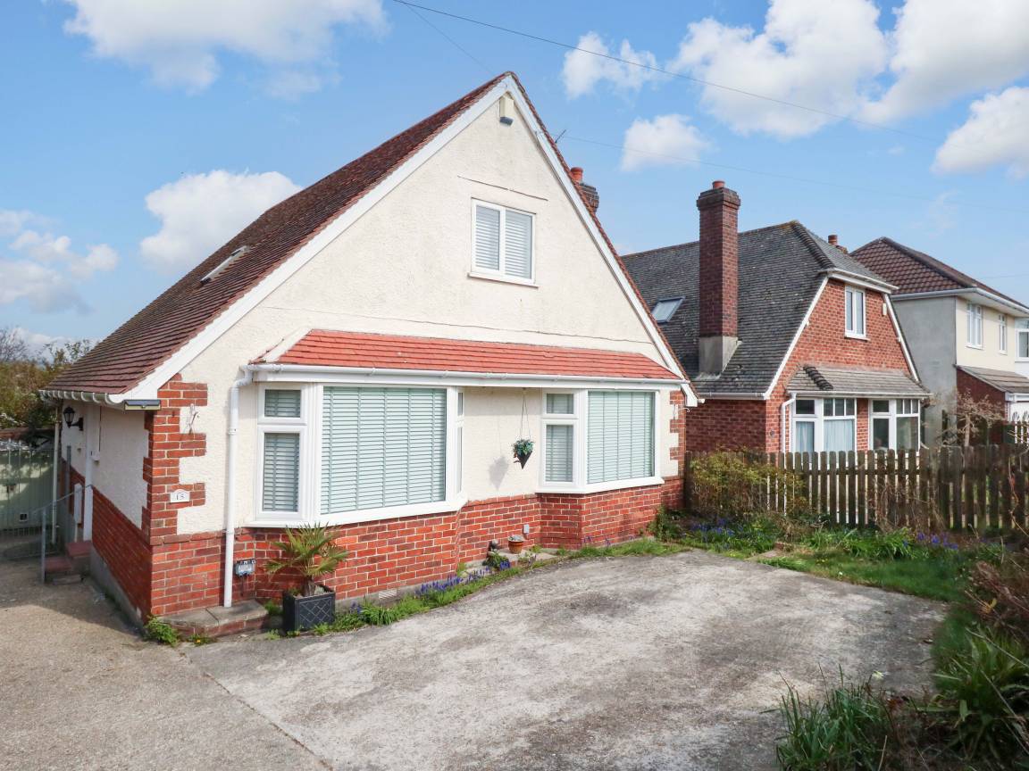 Cottage ∙ 3 Bedrooms ∙ 6 Guests - Weymouth