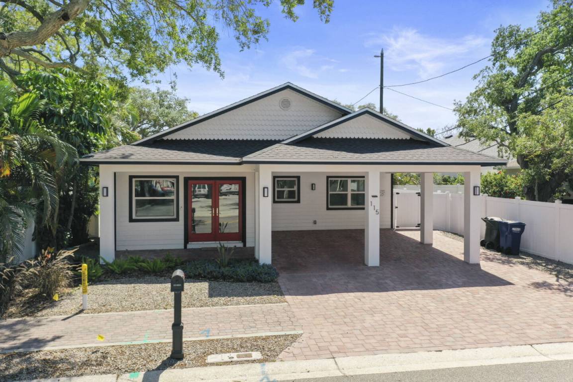 232 M² Talo ∙ 3 Makuuhuonetta ∙ 7 Vierasta - Palm Harbor, FL