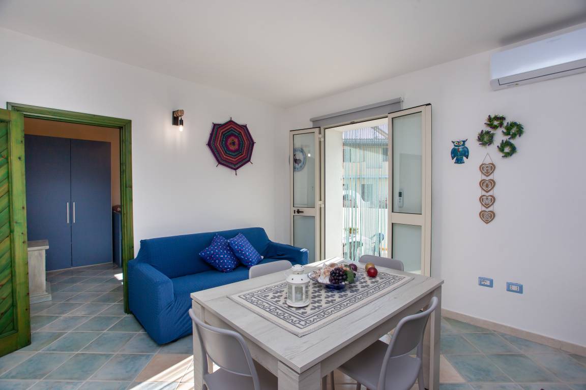 90 M² Apartment ∙ 2 Bedrooms ∙ 4 Guests - Orosei