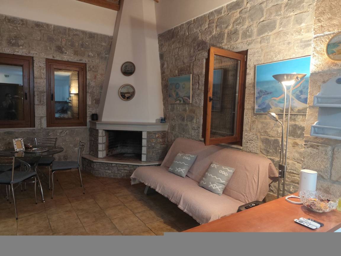 74 M² Apartamento ∙ 3 Habitaciones ∙ 6 Huéspedes - Kalamata