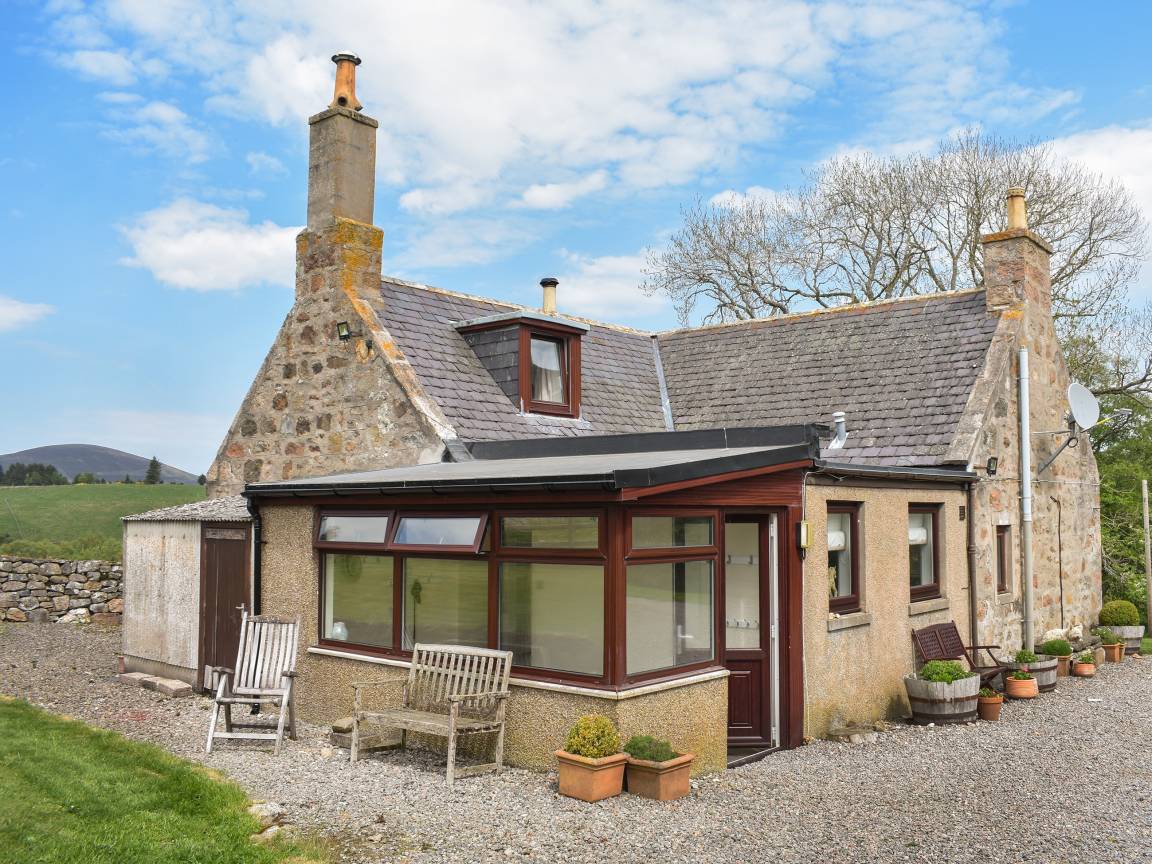 Cottage ∙ 3 Bedrooms ∙ 5 Guests - Aberdeenshire