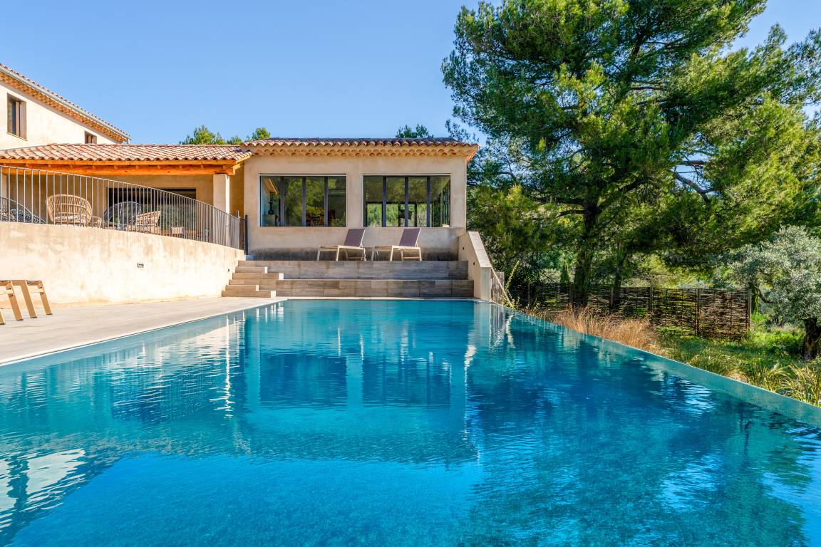 219 M² Casa ∙ 5 Habitaciones ∙ 10 Huéspedes - Carpentras