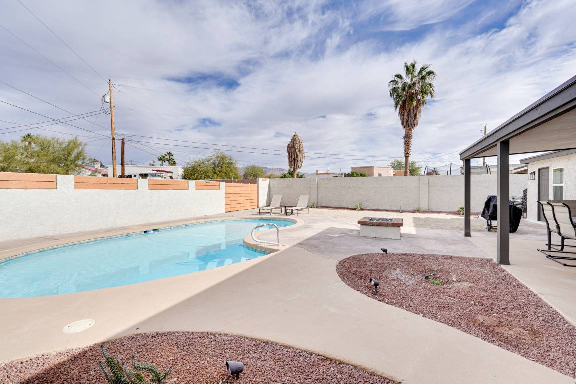 195 M² House ∙ 5 Bedrooms ∙ 14 Guests - Lake Havasu City, AZ