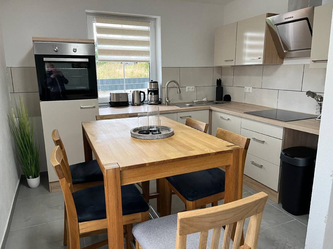 90 M² Ferienhaus ∙ 3 Schlafzimmer ∙ 5 Gäste - Aue