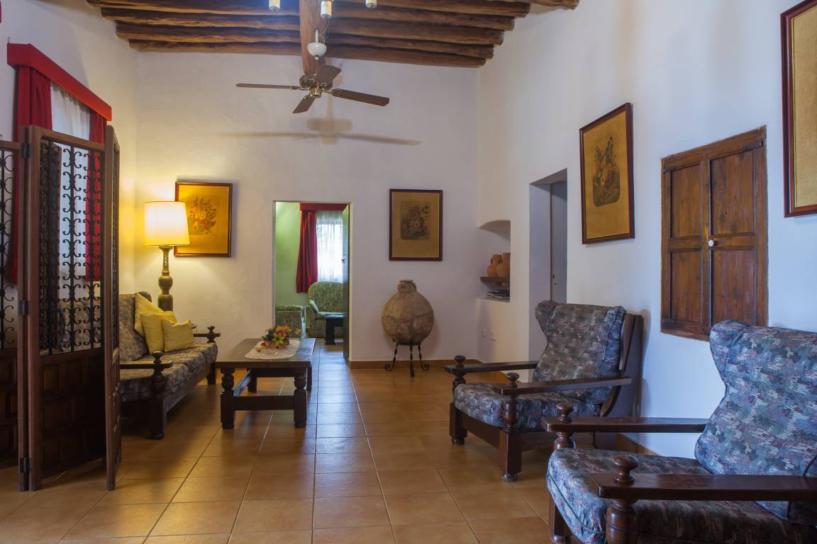 140 M² Villa ∙ 4 Chambres ∙ 8 Personnes - Santa Eulària des Riu