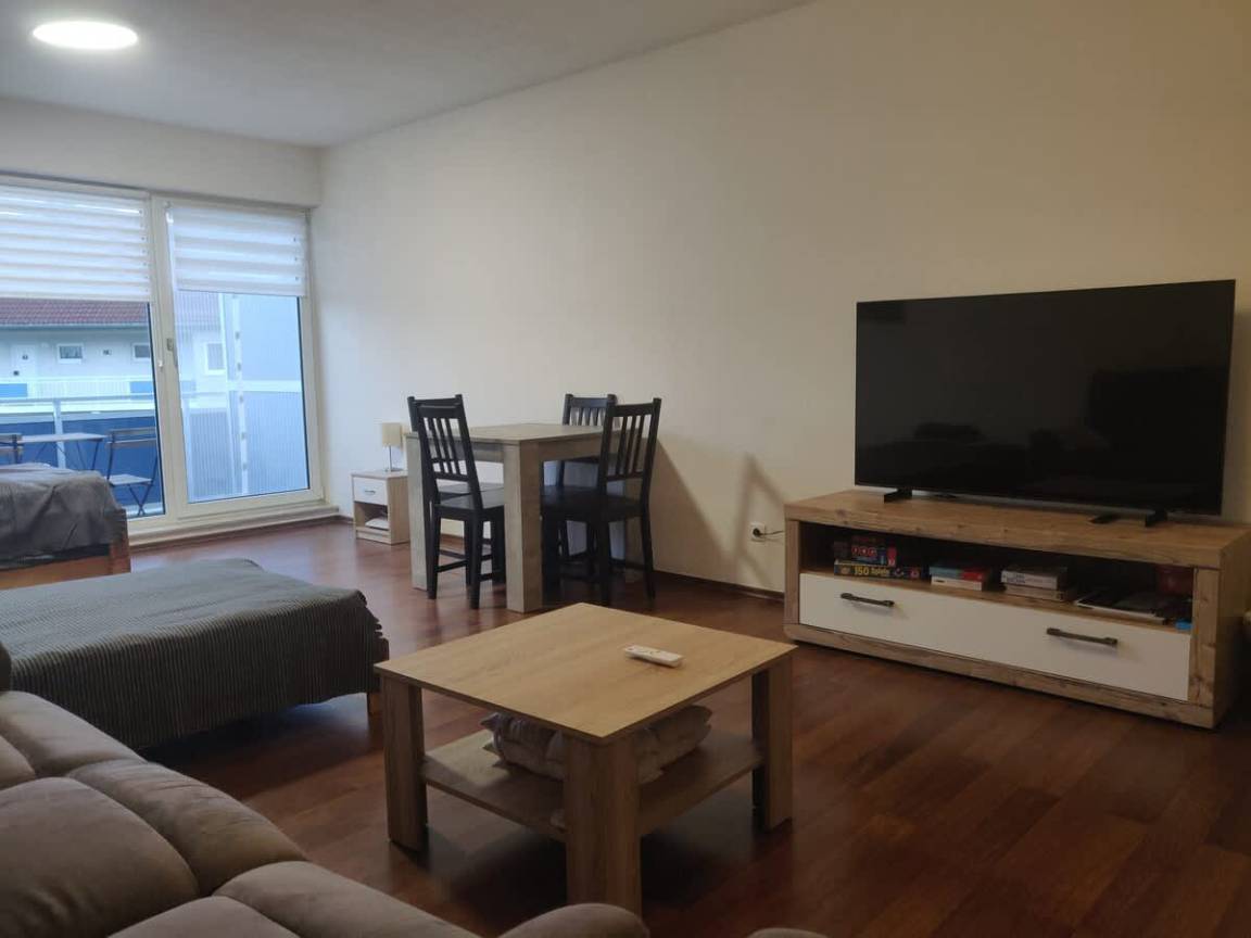 73 M² Ferienhaus ∙ 1 Schlafzimmer ∙ 6 Gäste - Berlin