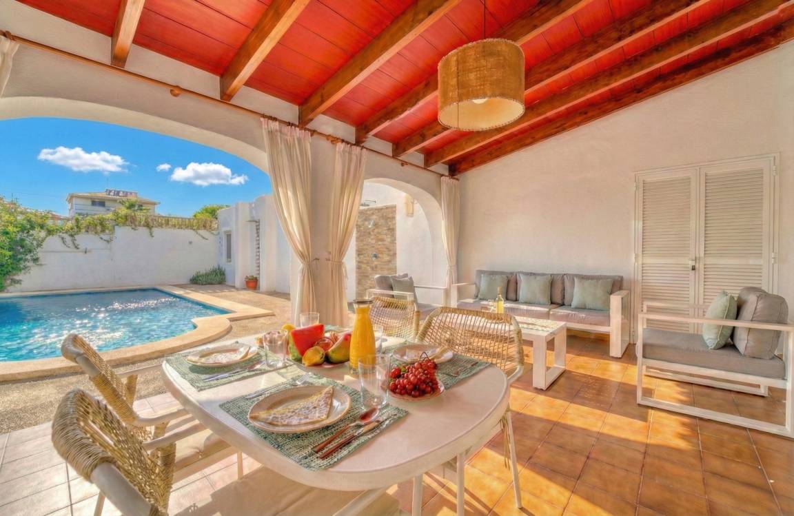 174 M² Ferienhaus ∙ 2 Schlafzimmer ∙ 4 Gäste - Cala Mesquida