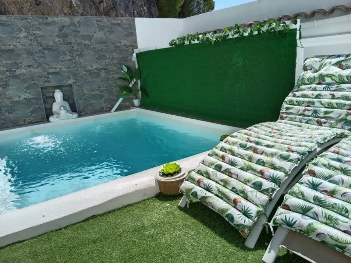 120 M² Villa ∙ 1 Bedroom ∙ 4 Guests - Olvera