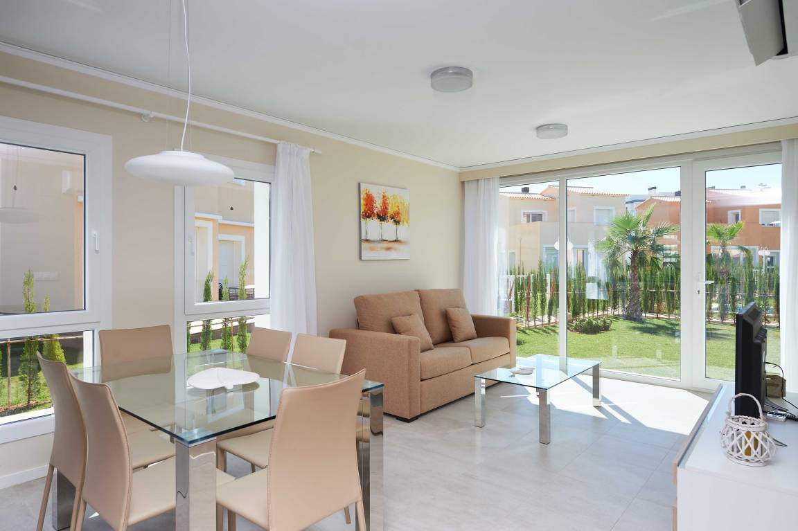 80 M² Bungalow ∙ 2 Habitaciones ∙ 4 Huéspedes - Oliva
