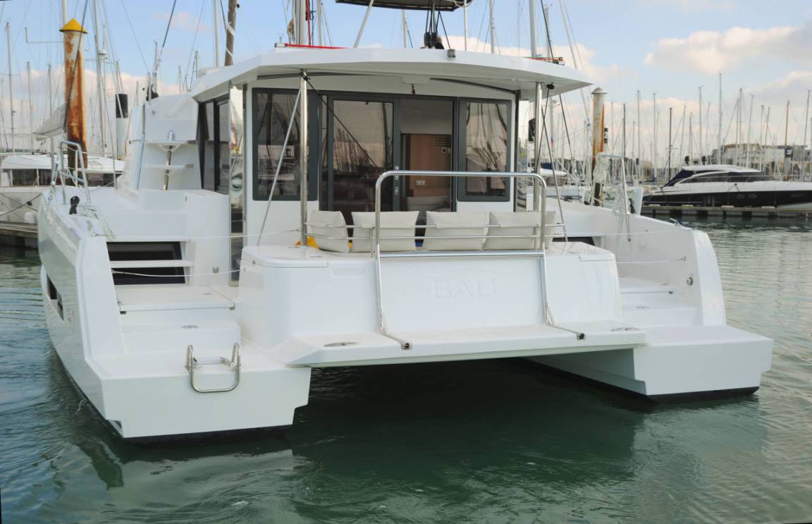 12 M² Casa Flotante ∙ 4 Habitaciones ∙ 8 Huéspedes - Corfú