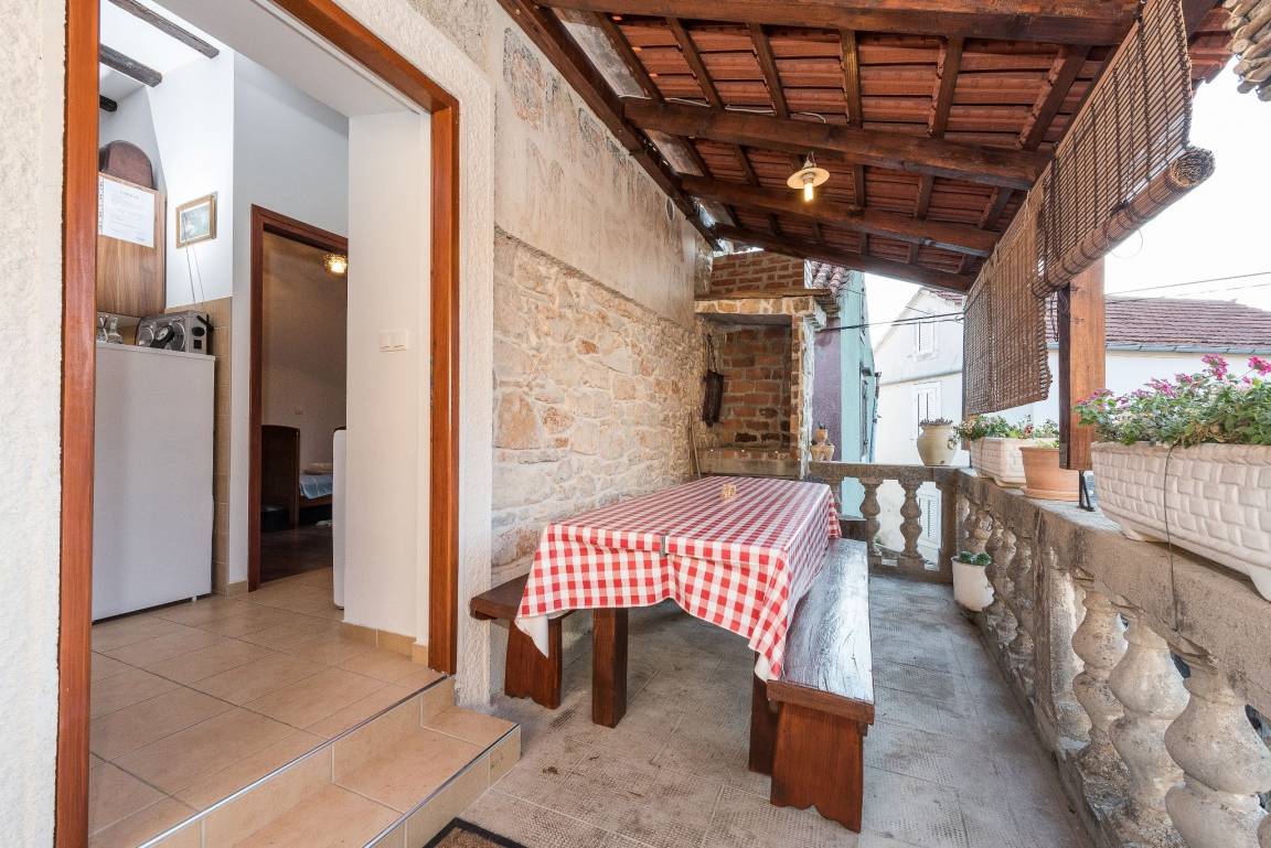45 M² Ferienhaus ∙ 1 Schlafzimmer ∙ 4 Gäste - Bibinje