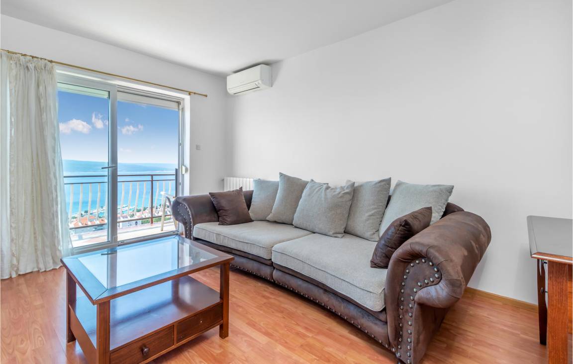 120 M² Apartment ∙ 3 Bedrooms ∙ 5 Guests - Selce