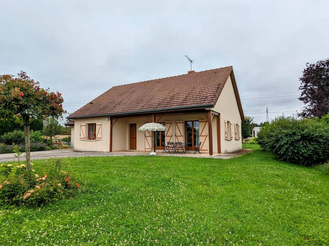 80 M² Cottage ∙ 2 Bedrooms ∙ 4 Guests - Pouilly-en-Auxois