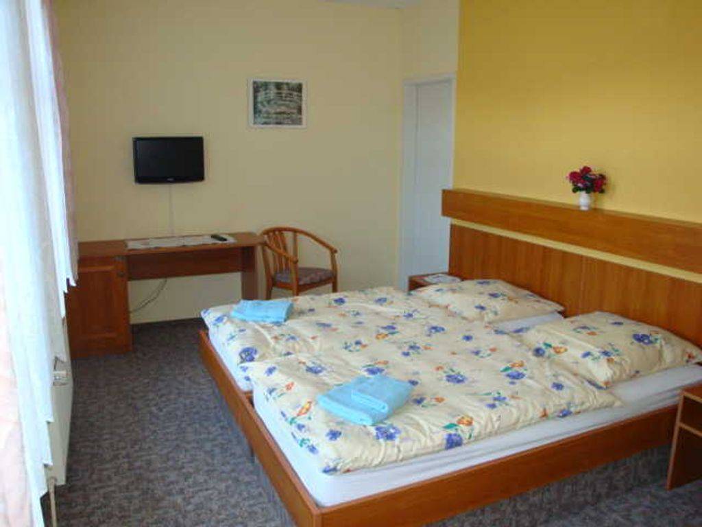 17 M² Private Room ∙ 1 Bedroom ∙ 2 Guests - Sangerhausen