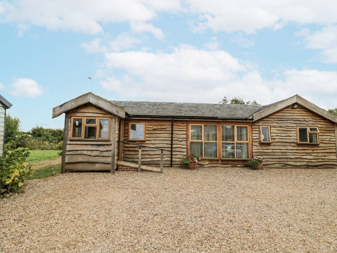 Cottage ∙ 2 Bedrooms ∙ 5 Guests - Banbury