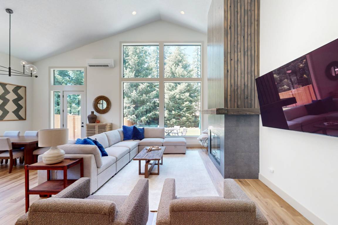 234 M² House ∙ 5 Bedrooms ∙ 8 Guests - 底特律