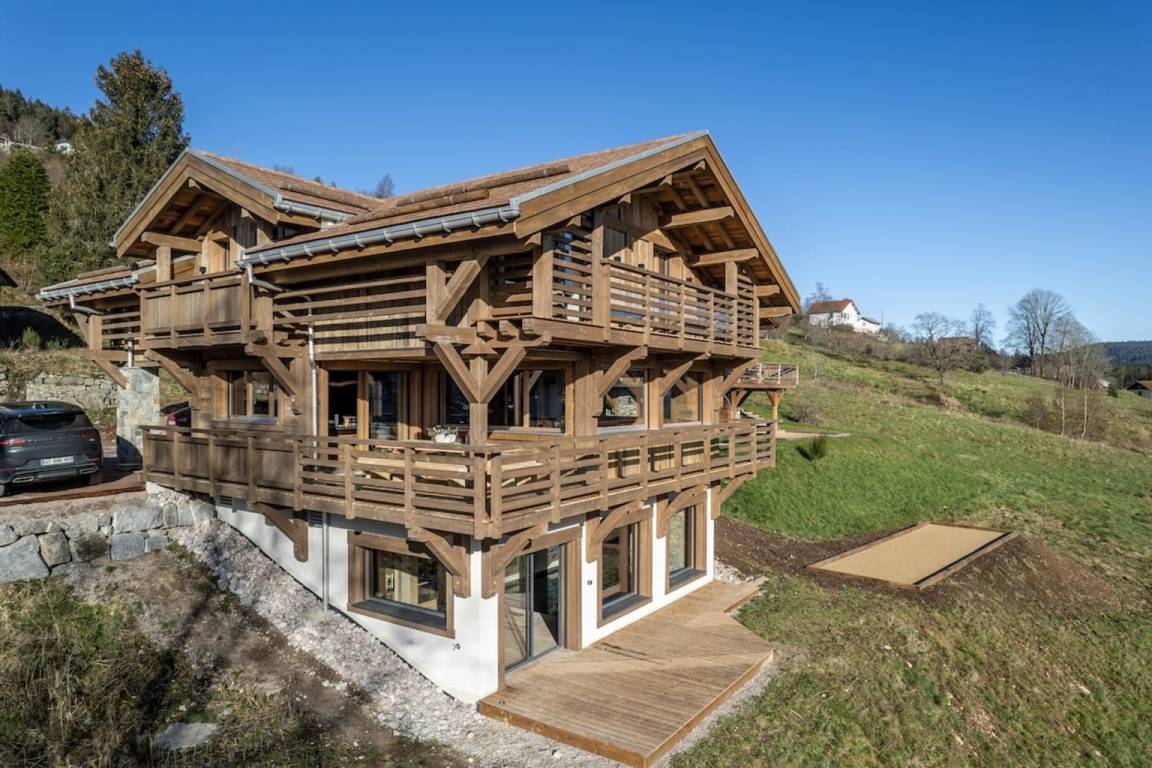 150 M² Chalet ∙ 5 Bedrooms ∙ 12 Guests - Gérardmer