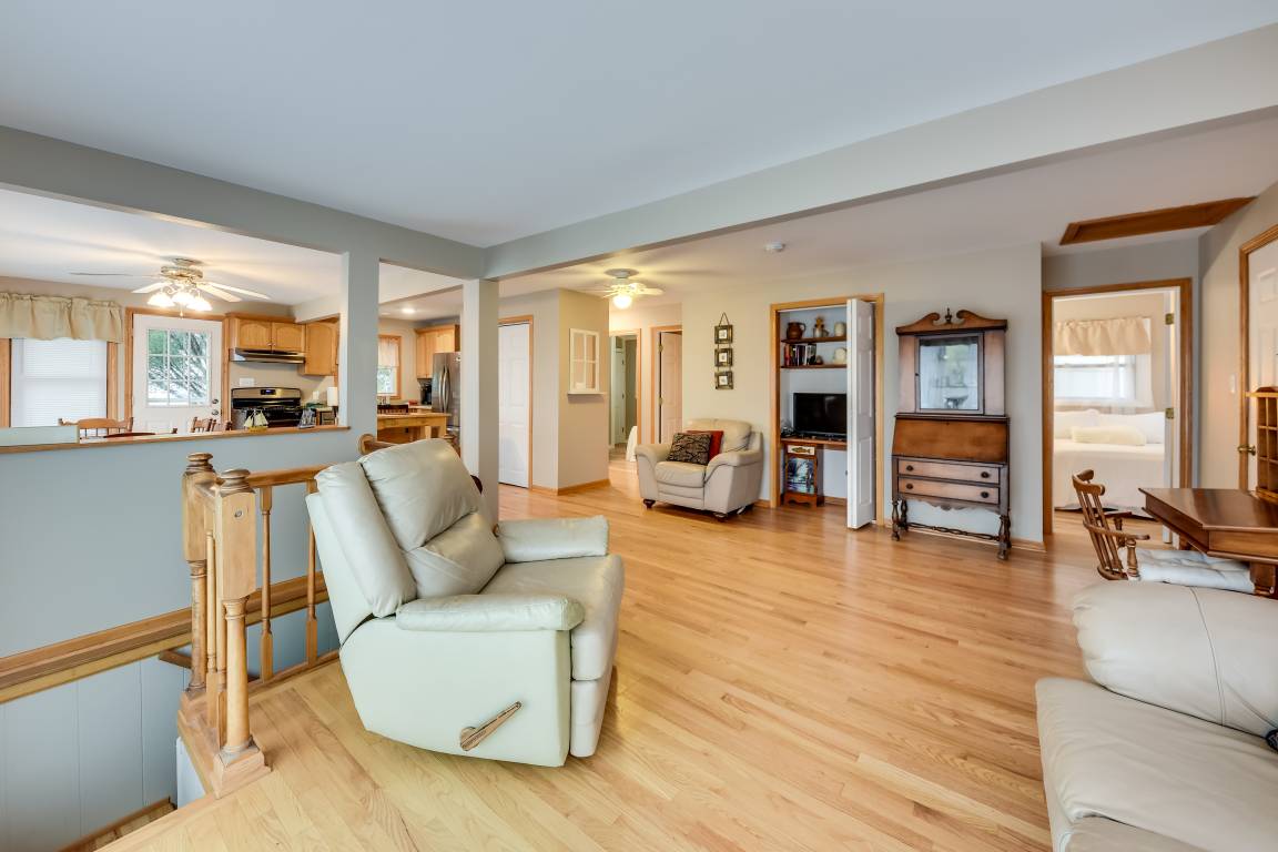 127 M² House ∙ 4 Bedrooms ∙ 7 Guests - Fox Lake, IL