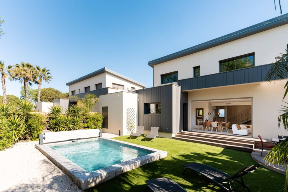 270 M² Villa ∙ 6 Chambres ∙ 12 Personnes - Le Grau d'Agde