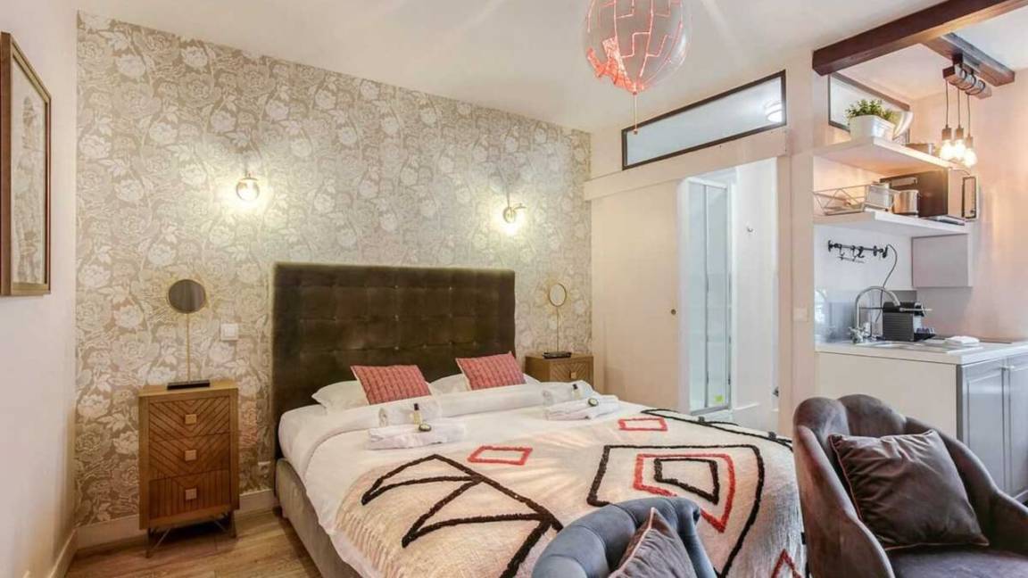 19 M² Apartment ∙ 2 Guests - Paris