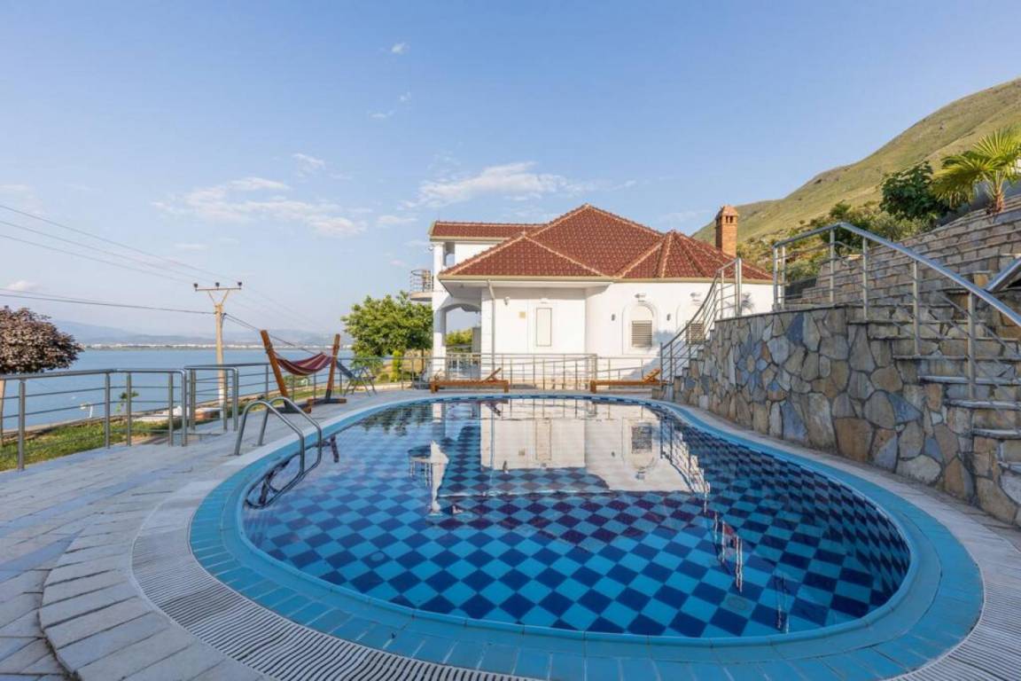 300 M² Maison De Vacances ∙ 4 Chambres ∙ 8 Personnes - Shkodër