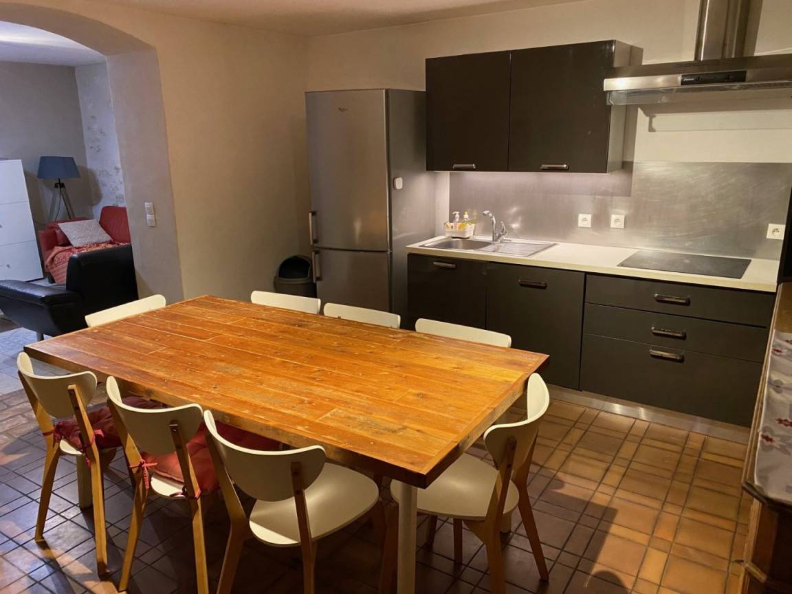 100 M² Cottage ∙ 3 Chambres ∙ 8 Personnes - Bollène