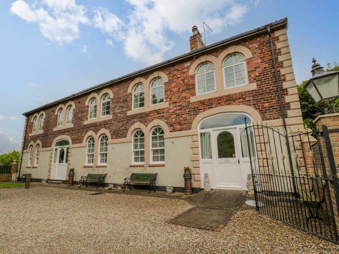 Cottage ∙ 6 Bedrooms ∙ 17 Guests - Staithes
