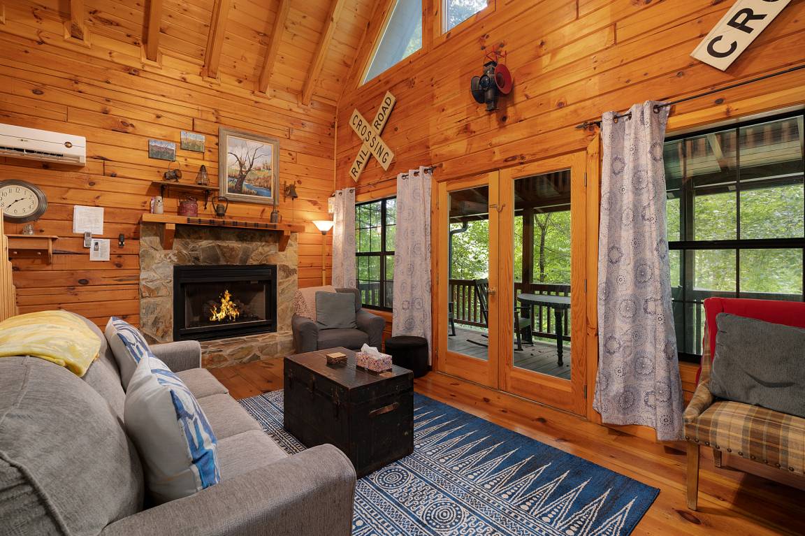 Cabin ∙ 1 Bedroom ∙ 2 Guests - Georgia