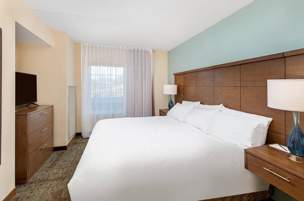 Condo ∙ 1 Bedroom ∙ 2 Guests - Melton Hill Lake, TN