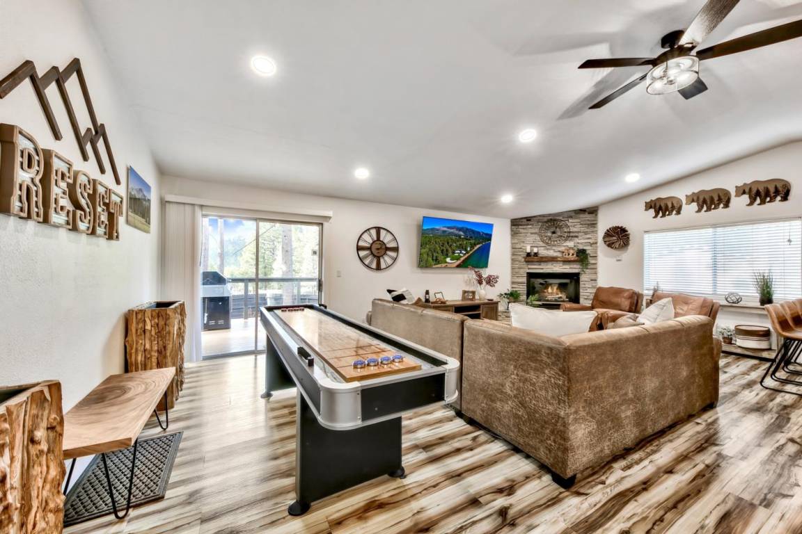 134 M² House ∙ 4 Bedrooms ∙ 8 Guests - Emerald Bay State Park, California