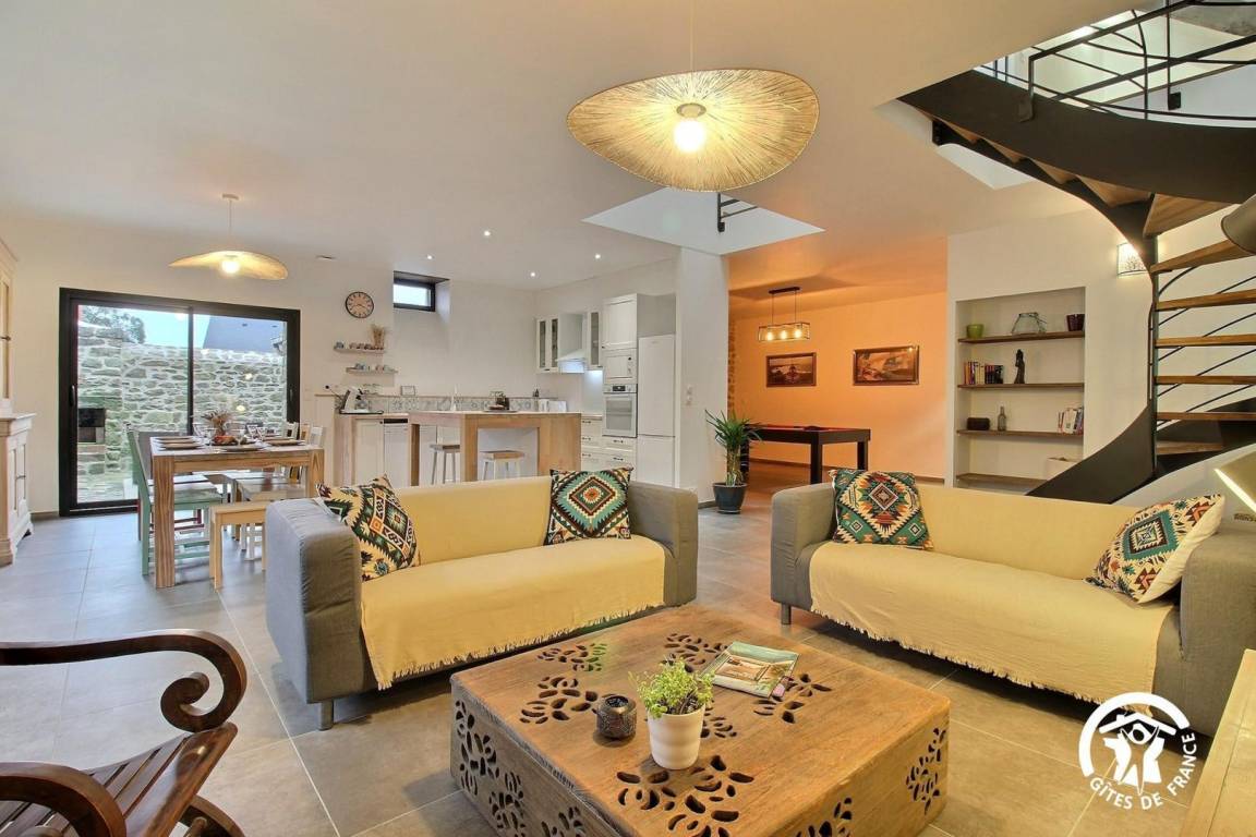 152 M² Mökki ∙ 4 Makuuhuonetta ∙ 8 Vierasta - Lorient