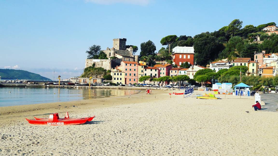 25 M² Appartamento Vacanza ∙ 1 Camera Da Letto ∙ 4 Ospiti - Lerici