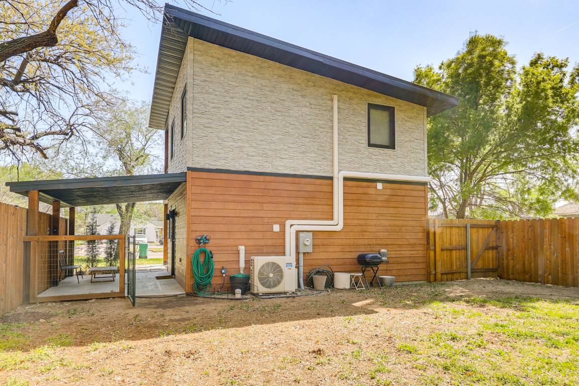 65 M² House ∙ 2 Bedrooms ∙ 5 Guests - Wichita, KS